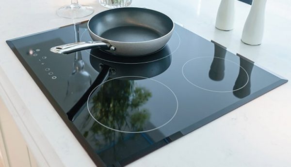 Comment bien choisir ses poêles ou casseroles pour sa table à induction